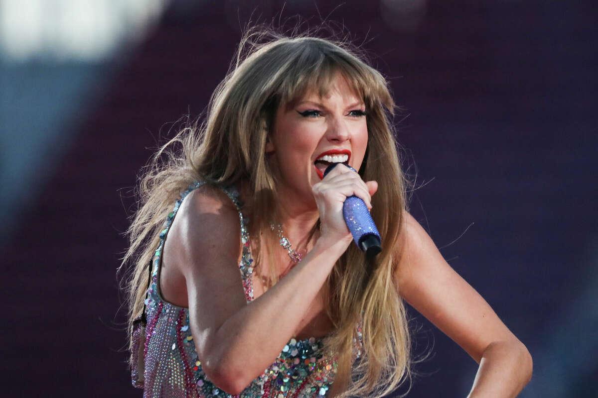 Taylor Swift Lights Up Levi's Stadium in Santa Clara with Her Eras Tour